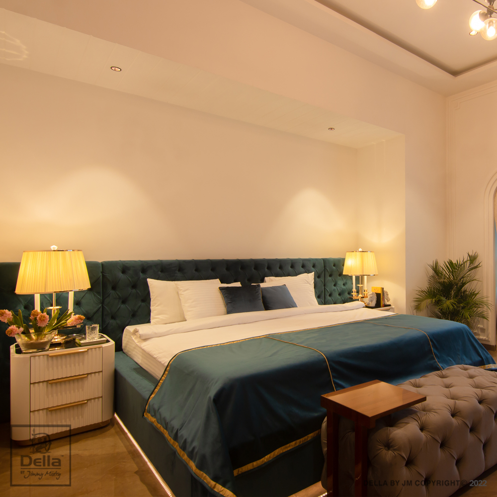 Della By Jimmy Mistry